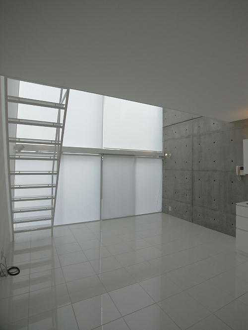 2F LDKロールカーテン閉(B)① | 京都トンガリエステート